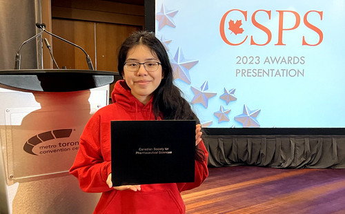 Catherine Lê remporte deux prix au colloque du CSPS à Toronto - Faculté ...